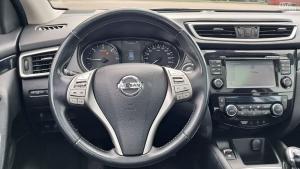 Red Nissan Qashqai 2015 in Klaipeda, with an engine capacity of 1.50 L and mileage of 225 thousand km for 7999 €, photo 19 on AUTOMOTO.COM.LV
