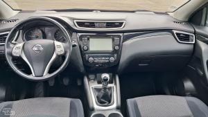 Red Nissan Qashqai 2015 in Klaipeda, with an engine capacity of 1.50 L and mileage of 225 thousand km for 7999 €, photo 20 on AUTOMOTO.COM.LV