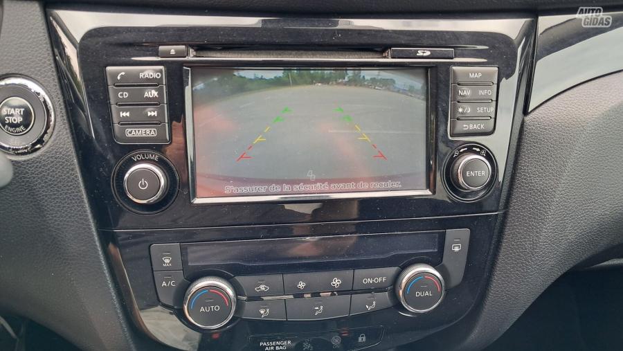 Red Nissan Qashqai 2015 in Klaipeda, with an engine capacity of 1.50 L and mileage of 225 thousand km for 7999 €, photo 23 on AUTOMOTO.COM.LV