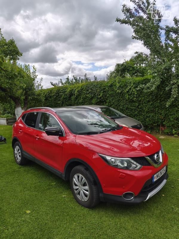 Nissan Qashqai 2015 Kauņa vietnē Sarkans Nissan Qashqai 2015 Kauņa, ar dzinēja tilpumu 1.50 L un nobraukumu 279 tūkst. km par 7500 €, foto 3 vietnē AUTOMOTO.COM.LV