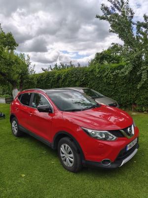 Red Nissan Qashqai 2015 in Kaunas, with an engine capacity of 1.50 L and mileage of 279 thousand km for 8100 €, photo 3 on AUTOMOTO.COM.LV
