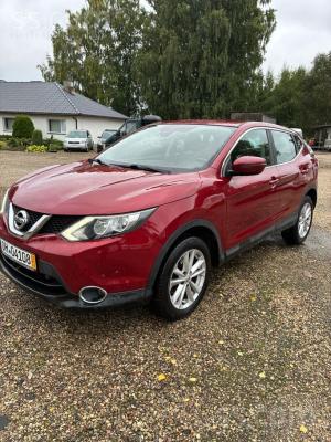 Sarkans Nissan Qashqai 2015 Valmiera, ar dzinēja tilpumu 1.60 L un nobraukumu 116 tūkst. km par 7900 €, foto  vietnē AUTOMOTO.COM.LV
