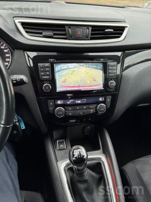 Sarkans Nissan Qashqai 2015 Valmiera, ar dzinēja tilpumu 1.60 L un nobraukumu 116 tūkst. km par 7900 €, foto 6 vietnē AUTOMOTO.COM.LV