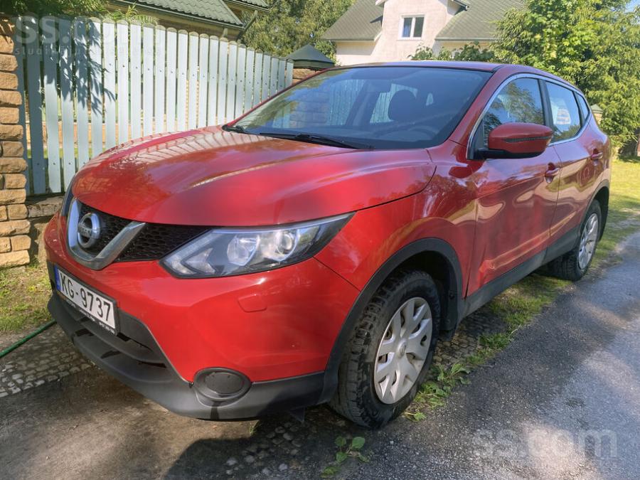 Red Nissan Qashqai 2016 in Riga, with an engine capacity of 1.20 L and mileage of 166 thousand km for 6900 €, photo 1 on AUTOMOTO.COM.LV