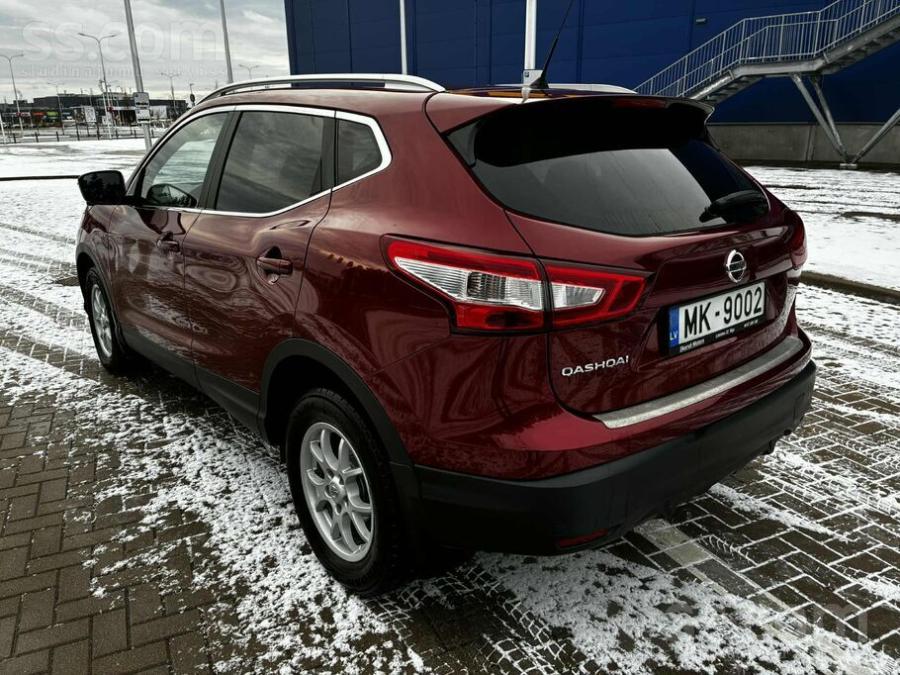 Sarkans Nissan Qashqai 2016 Rīga, ar dzinēja tilpumu 1.20 L un nobraukumu 74 tūkst. km par 12000 €, foto 4 vietnē AUTOMOTO.COM.LV