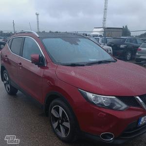 Red Nissan Qashqai 2016 in Marijampole, with an engine capacity of 1.20 L and mileage of 167 thousand km for 9900 €, photo 3 on AUTOMOTO.COM.LV