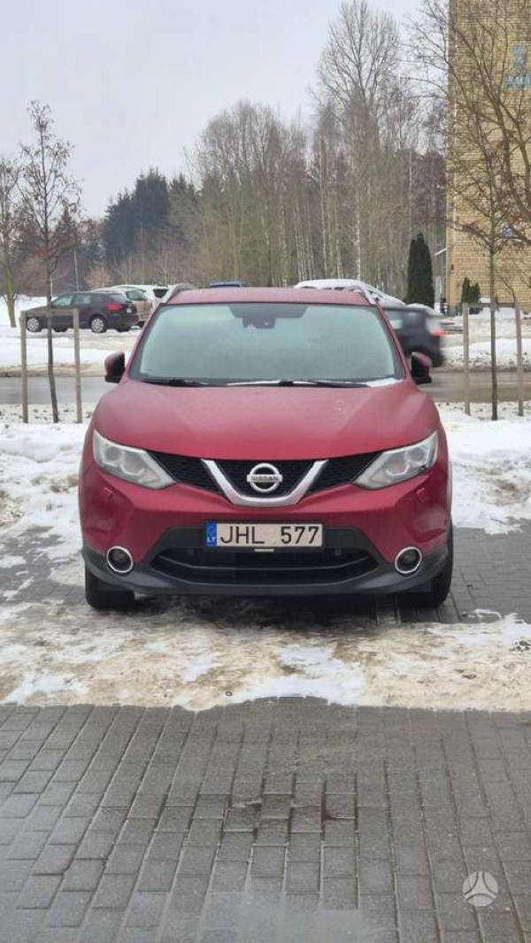 Sarkans Nissan Qashqai 2016 Kauņa, ar dzinēja tilpumu 1.20 L un nobraukumu 145 tūkst. km par 4500 €, foto 1 vietnē AUTOMOTO.COM.LV