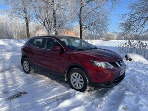 Red Nissan Qashqai 2016 in Birzai, with an engine capacity of 1.20 L and mileage of 187 thousand km for 7150 €, photo 2 on AUTOMOTO.COM.LV