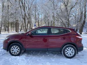 Red Nissan Qashqai 2016 in Birzai, with an engine capacity of 1.20 L and mileage of 187 thousand km for 7150 €, photo 7 on AUTOMOTO.COM.LV