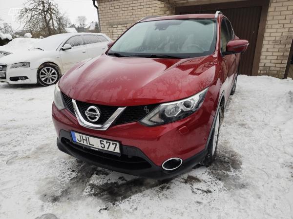 Red Nissan Qashqai 2016 in Telschi, with an engine capacity of 1.20 L and mileage of 145 thousand km for 6500 €, photo 7 on AUTOMOTO.COM.LV