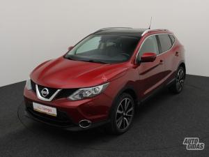 Red Nissan Qashqai 2016 in Vilnius, with an engine capacity of 1.20 L and mileage of 104 thousand km for 11899 €, photo  on AUTOMOTO.COM.LV