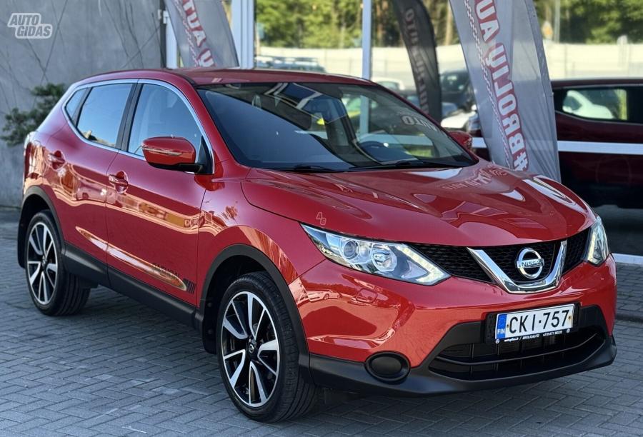 Red Nissan Qashqai 2016 in Radviliskis, with an engine capacity of 1.20 L and mileage of 131 thousand km for 8200 €, photo 7 on AUTOMOTO.COM.LV