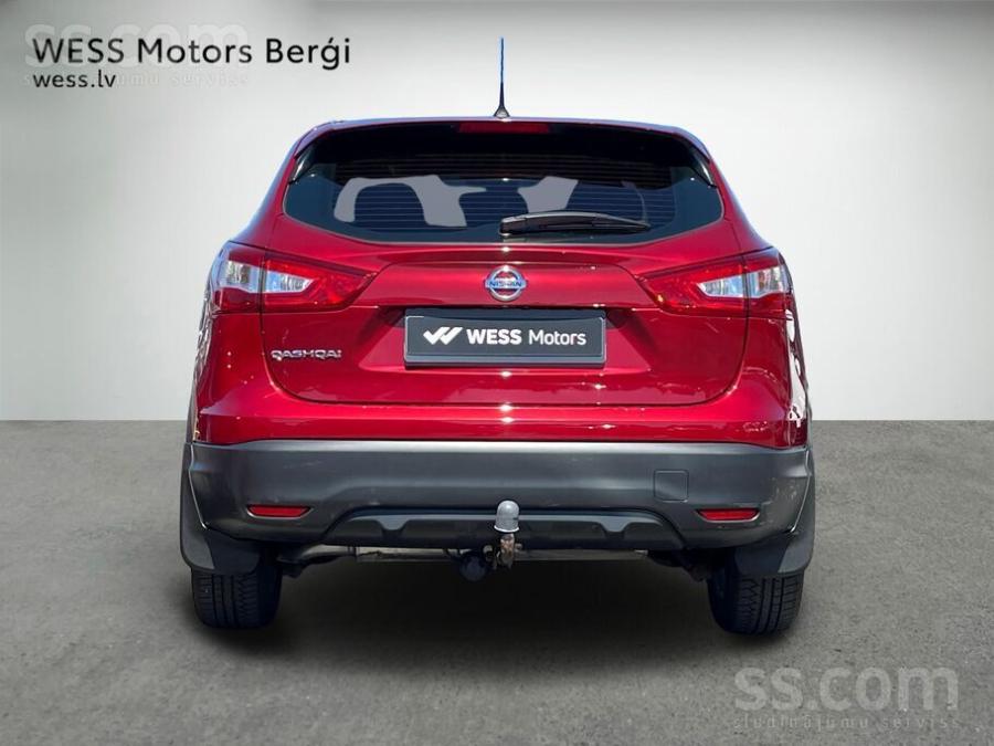 Sarkans Nissan Qashqai 2016 Rīga, ar dzinēja tilpumu 1.20 L un nobraukumu 145 tūkst. km par 8490 €, foto 5 vietnē AUTOMOTO.COM.LV