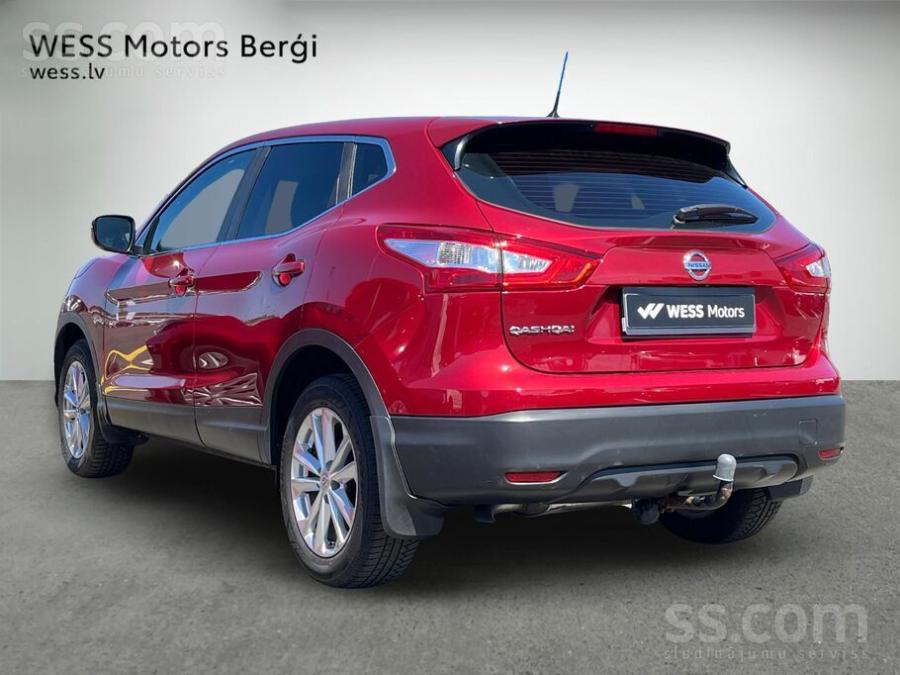 Sarkans Nissan Qashqai 2016 Rīga, ar dzinēja tilpumu 1.20 L un nobraukumu 145 tūkst. km par 8490 €, foto 24 vietnē AUTOMOTO.COM.LV