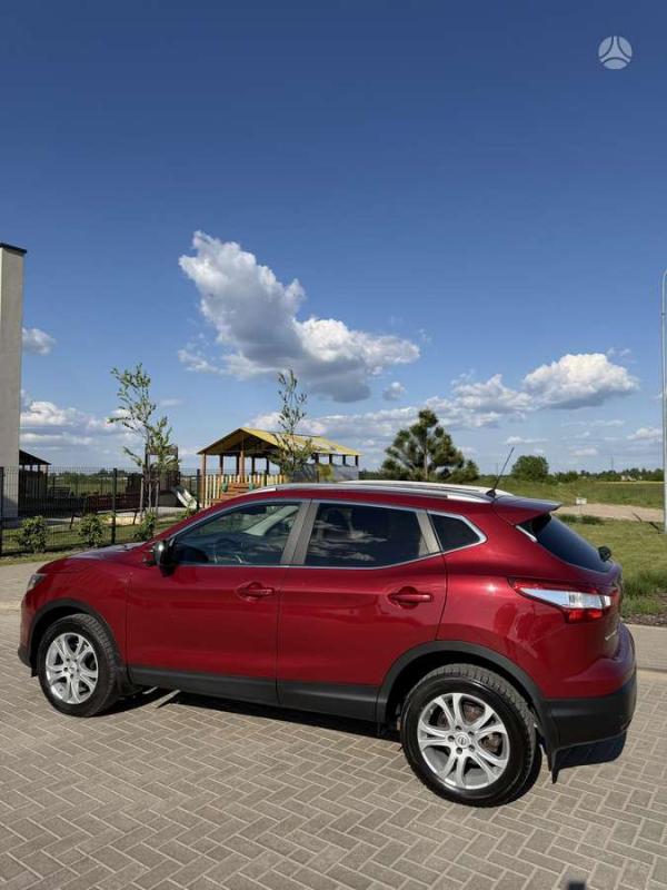 Sarkans Nissan Qashqai 2016 Kauņa, ar dzinēja tilpumu 1.20 L un nobraukumu 140 tūkst. km par 9400 €, foto 5 vietnē AUTOMOTO.COM.LV