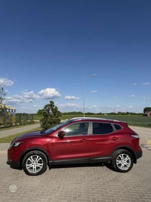 Sarkans Nissan Qashqai 2016 Kauņa, ar dzinēja tilpumu 1.20 L un nobraukumu 140 tūkst. km par 9400 €, foto 5 vietnē AUTOMOTO.COM.LV