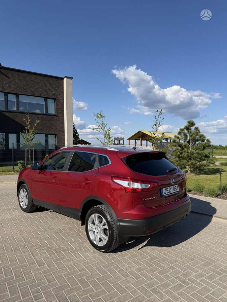 Sarkans Nissan Qashqai 2016 Kauņa, ar dzinēja tilpumu 1.20 L un nobraukumu 140 tūkst. km par 9400 €, foto 7 vietnē AUTOMOTO.COM.LV