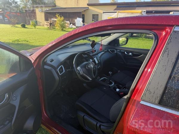 Nissan Qashqai 2016 Tukums vietnÄ Sarkans Nissan Qashqai 2016 Tukums, ar dzinÄja tilpumu 1.50 L un nobraukumu 362 tÅ«kst. km par 5500 ā¬, foto 3 vietnÄ AUTOMOTO.COM.LV