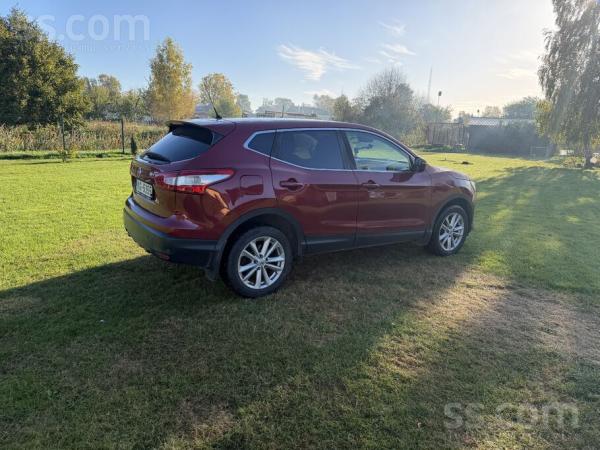 Nissan Qashqai 2016 Tukums vietnÄ Sarkans Nissan Qashqai 2016 Tukums, ar dzinÄja tilpumu 1.50 L un nobraukumu 362 tÅ«kst. km par 5500 ā¬, foto 5 vietnÄ AUTOMOTO.COM.LV