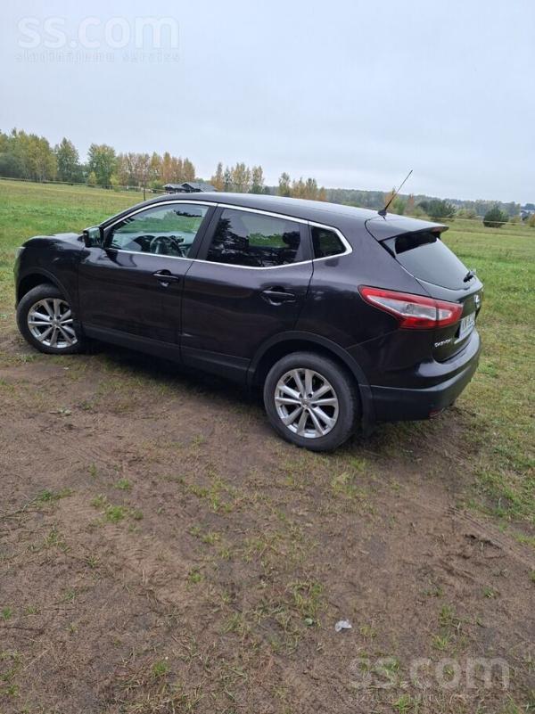 Sarkans Nissan Qashqai 2016 Rīga, ar dzinēja tilpumu 1.50 L un nobraukumu 235 tūkst. km par 7300 €, foto 1 vietnē AUTOMOTO.COM.LV