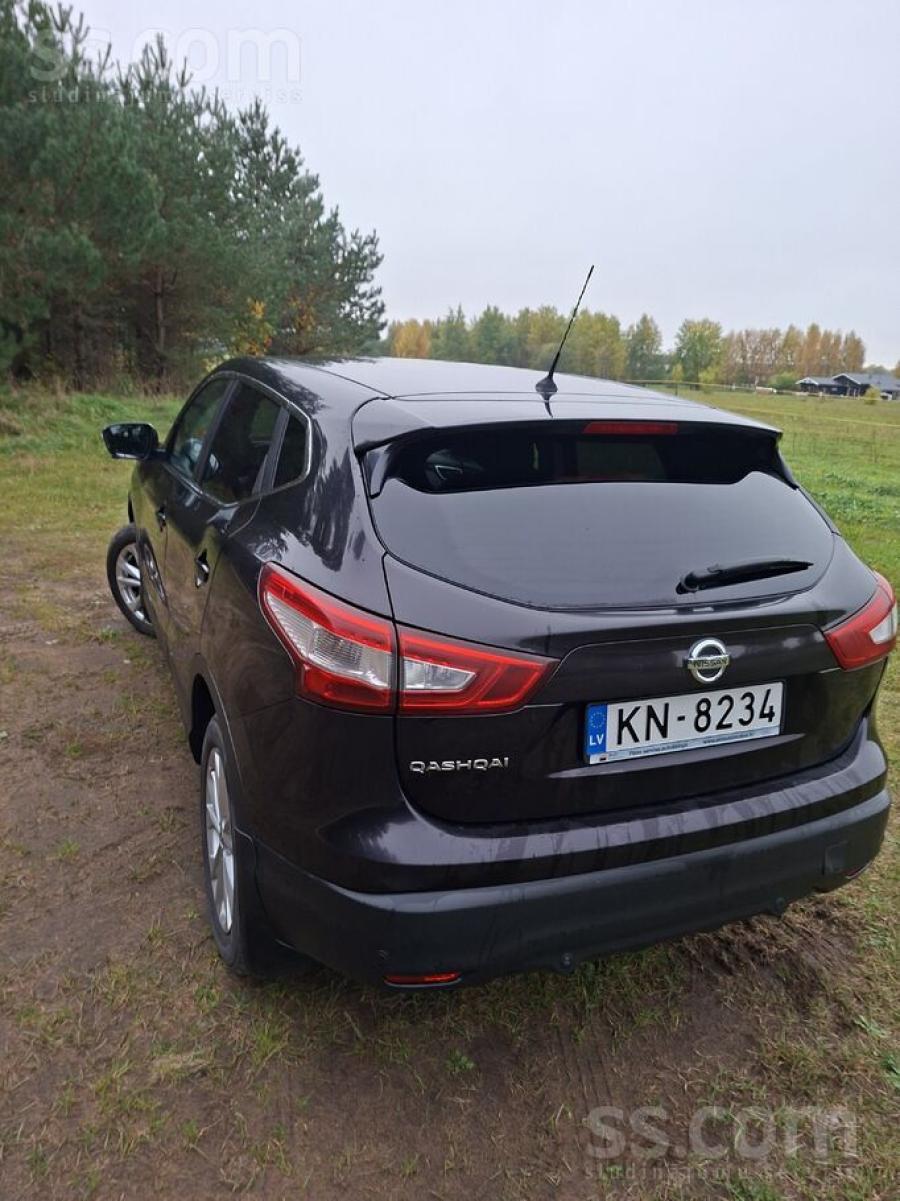 Sarkans Nissan Qashqai 2016 Rīga, ar dzinēja tilpumu 1.50 L un nobraukumu 235 tūkst. km par 7300 €, foto 4 vietnē AUTOMOTO.COM.LV