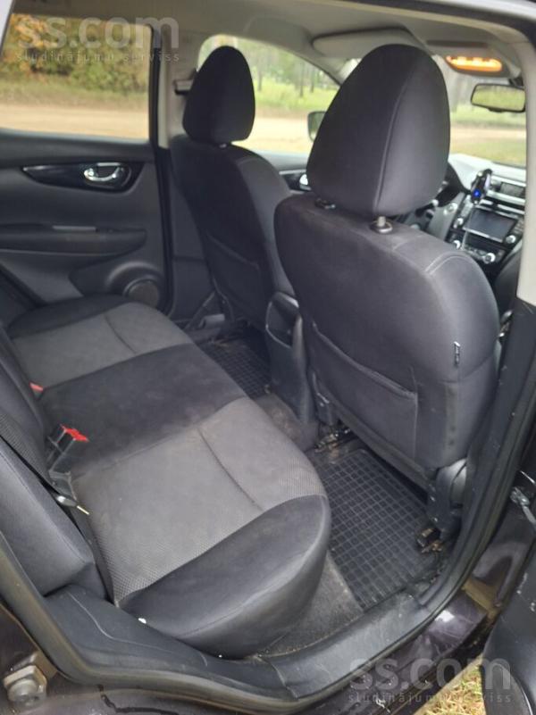 Sarkans Nissan Qashqai 2016 Rīga, ar dzinēja tilpumu 1.50 L un nobraukumu 235 tūkst. km par 7300 €, foto 5 vietnē AUTOMOTO.COM.LV