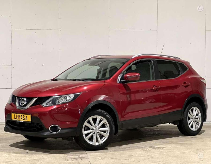 Red Nissan Qashqai 2017 in Klaipeda, with an engine capacity of 1.20 L and mileage of 124 thousand km for 10900 €, photo 5 on AUTOMOTO.COM.LV