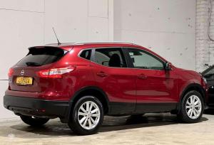 Red Nissan Qashqai 2017 in Klaipeda, with an engine capacity of 1.20 L and mileage of 124 thousand km for 10900 €, photo 25 on AUTOMOTO.COM.LV