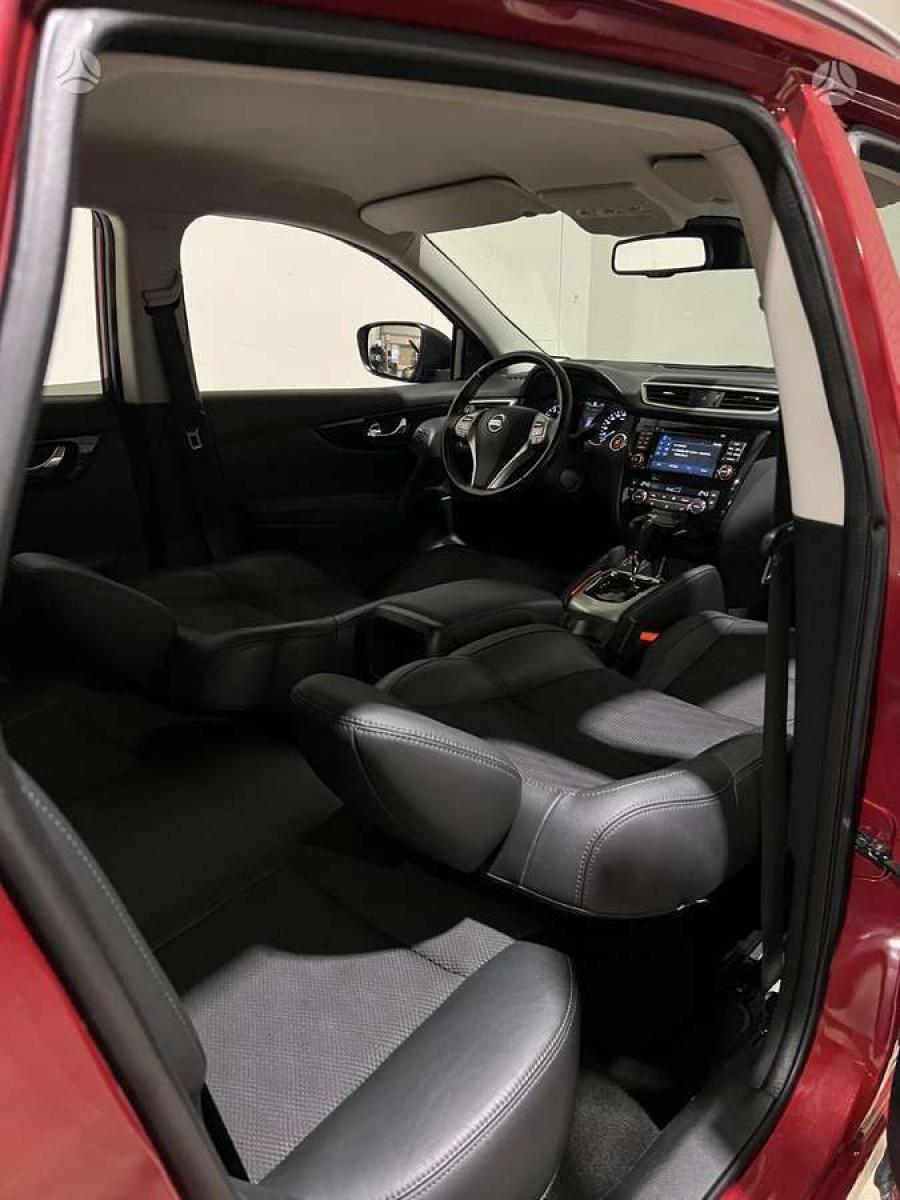 Red Nissan Qashqai 2017 in Klaipeda, with an engine capacity of 1.20 L and mileage of 124 thousand km for 10900 €, photo 34 on AUTOMOTO.COM.LV