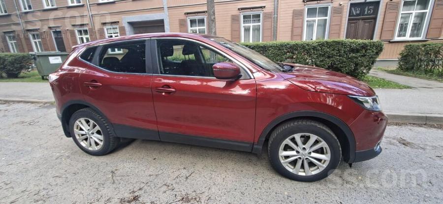 Red Nissan Qashqai 2017 in Riga, with an engine capacity of 1.20 L and mileage of 145 thousand km for 7400 €, photo 6 on AUTOMOTO.COM.LV