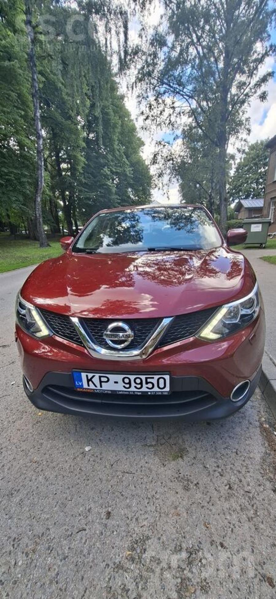 Red Nissan Qashqai 2017 in Riga, with an engine capacity of 1.20 L and mileage of 145 thousand km for 7400 €, photo 7 on AUTOMOTO.COM.LV