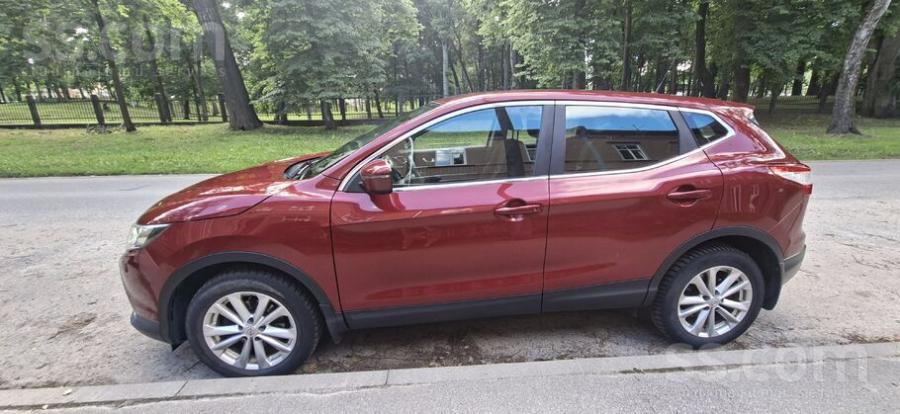 Red Nissan Qashqai 2017 in Riga, with an engine capacity of 1.20 L and mileage of 145 thousand km for 7400 €, photo 8 on AUTOMOTO.COM.LV
