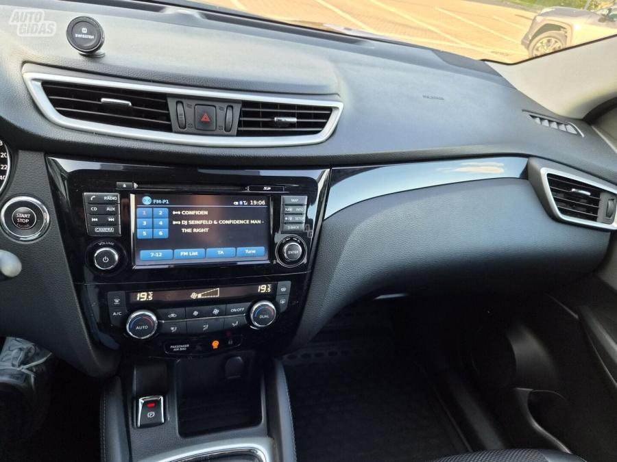 Sarkans Nissan Qashqai 2017 Viļņa, ar dzinēja tilpumu 1.20 L un nobraukumu 78 tūkst. km par 10490 €, foto 10 vietnē AUTOMOTO.COM.LV