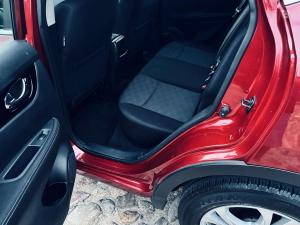 Red Nissan Qashqai 2017 in Telschi, with an engine capacity of 1.20 L and mileage of 125 thousand km for 7654 €, photo 7 on AUTOMOTO.COM.LV