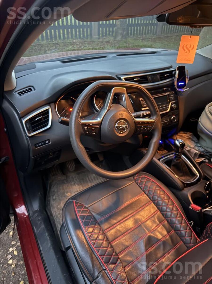 Sarkans Nissan Qashqai 2017 Jēkabpils, ar dzinēja tilpumu 1.60 L un nobraukumu 80 tūkst. km par 11500 €, foto 4 vietnē AUTOMOTO.COM.LV