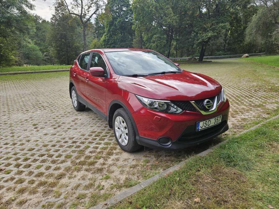 Sarkans Nissan Qashqai 2017 Viļņa, ar dzinēja tilpumu 1.20 L un nobraukumu 139 tūkst. km par 6900 €, foto 1 vietnē AUTOMOTO.COM.LV