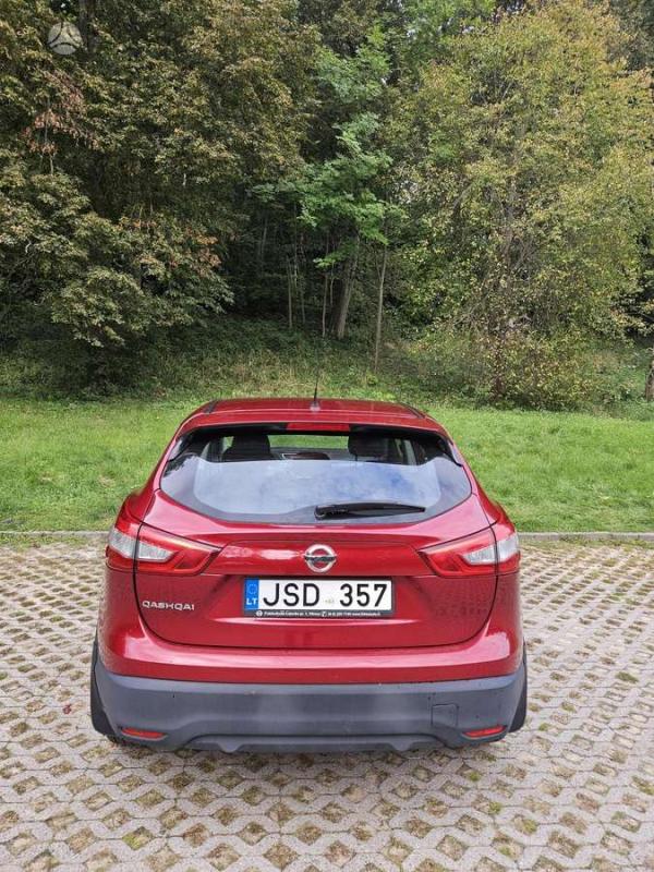Sarkans Nissan Qashqai 2017 Viļņa, ar dzinēja tilpumu 1.20 L un nobraukumu 139 tūkst. km par 6900 €, foto 7 vietnē AUTOMOTO.COM.LV
