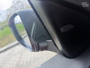 Red Nissan Qashqai 2017 in Vilnius, with an engine capacity of 1.20 L and mileage of 90 thousand km for 9999 €, photo 15 on AUTOMOTO.COM.LV