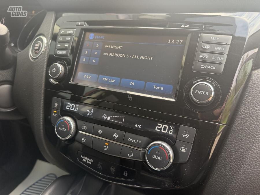 Red Nissan Qashqai 2017 in Vilnius, with an engine capacity of 1.20 L and mileage of 90 thousand km for 9999 €, photo 21 on AUTOMOTO.COM.LV