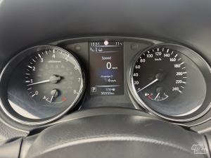 Red Nissan Qashqai 2017 in Vilnius, with an engine capacity of 1.20 L and mileage of 90 thousand km for 9999 €, photo 24 on AUTOMOTO.COM.LV
