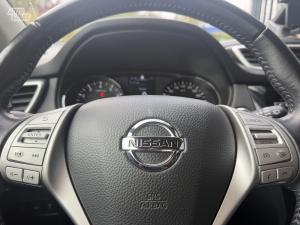 Red Nissan Qashqai 2017 in Vilnius, with an engine capacity of 1.20 L and mileage of 90 thousand km for 9999 €, photo 27 on AUTOMOTO.COM.LV