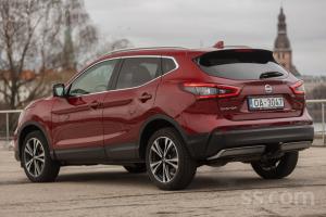 Red Nissan Qashqai 2018 in Riga, with an engine capacity of 1.20 L and mileage of 0 thousand km for 11550 €, photo 5 on AUTOMOTO.COM.LV