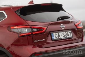 Red Nissan Qashqai 2018 in Riga, with an engine capacity of 1.20 L and mileage of 0 thousand km for 11550 €, photo 6 on AUTOMOTO.COM.LV