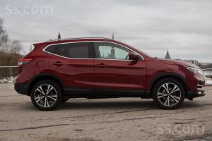 Red Nissan Qashqai 2018 in Riga, with an engine capacity of 1.20 L and mileage of 0 thousand km for 11550 €, photo 10 on AUTOMOTO.COM.LV