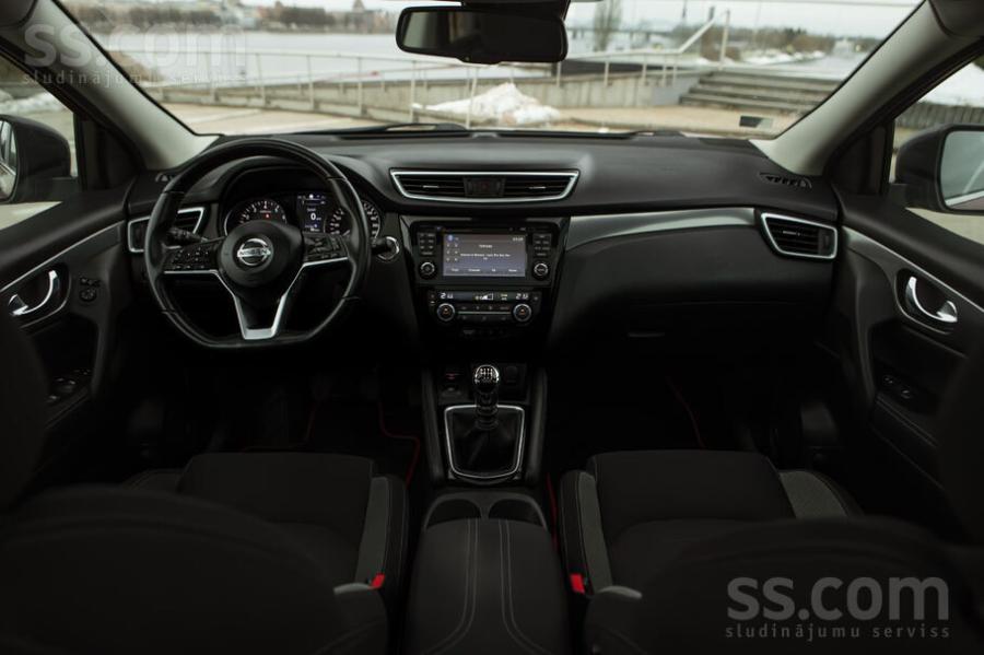 Red Nissan Qashqai 2018 in Riga, with an engine capacity of 1.20 L and mileage of 0 thousand km for 11550 €, photo 16 on AUTOMOTO.COM.LV