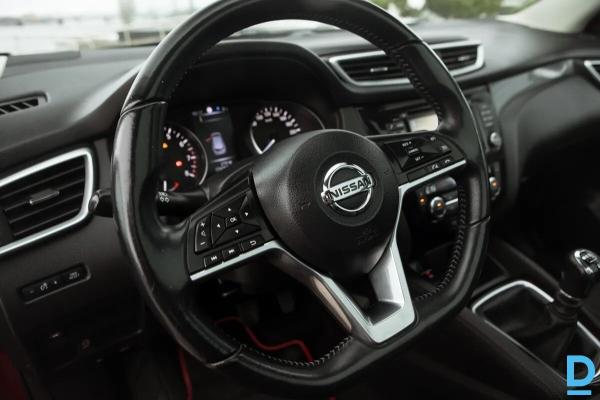 Sarkans Nissan Qashqai 2018 Rīga, ar dzinēja tilpumu 1.20 L un nobraukumu 174 tūkst. km par 11550 €, foto 5 vietnē AUTOMOTO.COM.LV