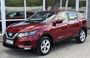 Red Nissan Qashqai 2018 in Radviliskis, with an engine capacity of 1.20 L and mileage of 210 thousand km for 10950 €, photo 4 on AUTOMOTO.COM.LV