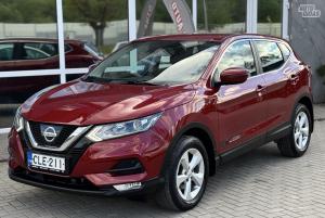 Red Nissan Qashqai 2018 in Radviliskis, with an engine capacity of 1.20 L and mileage of 210 thousand km for 10950 €, photo 6 on AUTOMOTO.COM.LV