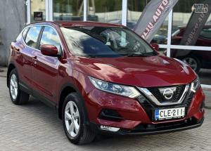 Red Nissan Qashqai 2018 in Radviliskis, with an engine capacity of 1.20 L and mileage of 210 thousand km for 10950 €, photo 7 on AUTOMOTO.COM.LV
