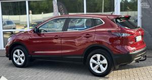 Red Nissan Qashqai 2018 in Radviliskis, with an engine capacity of 1.20 L and mileage of 210 thousand km for 10950 €, photo 10 on AUTOMOTO.COM.LV